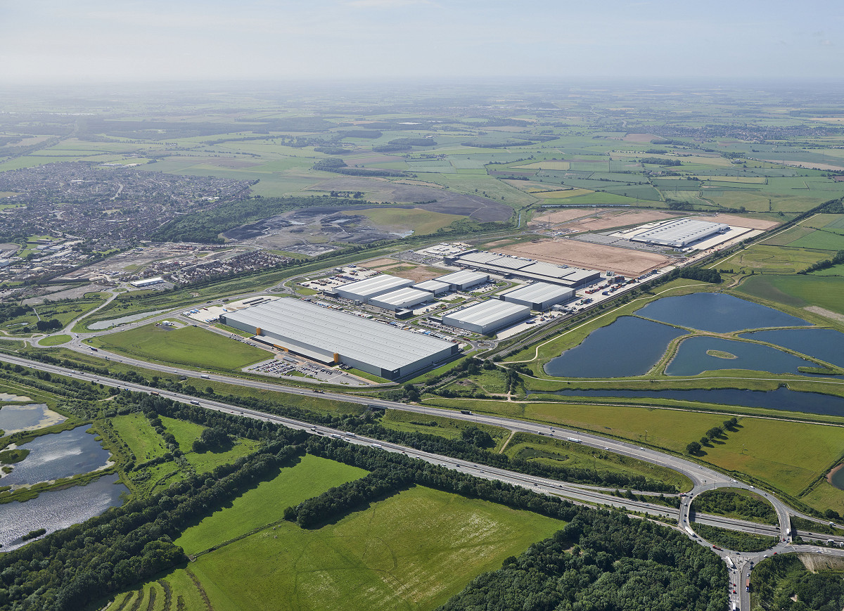 iPort granted inland customs status as huge speculative warehouse build ...