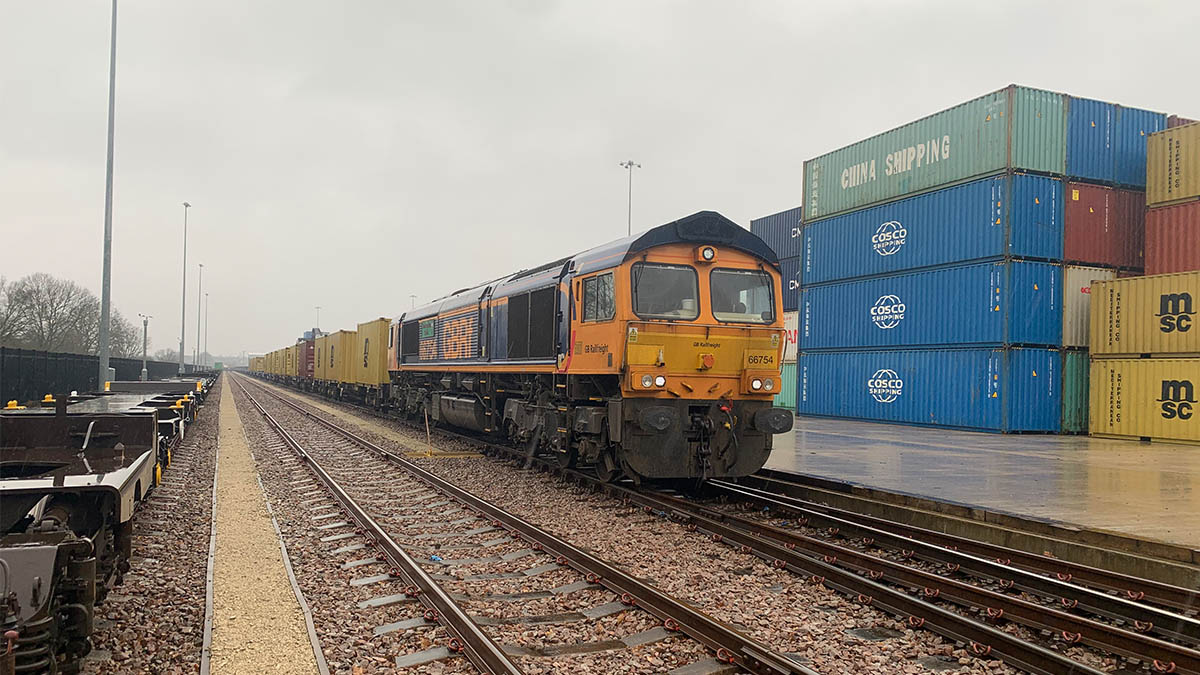 GB Railfreight launches new rail freight service connecting London ...